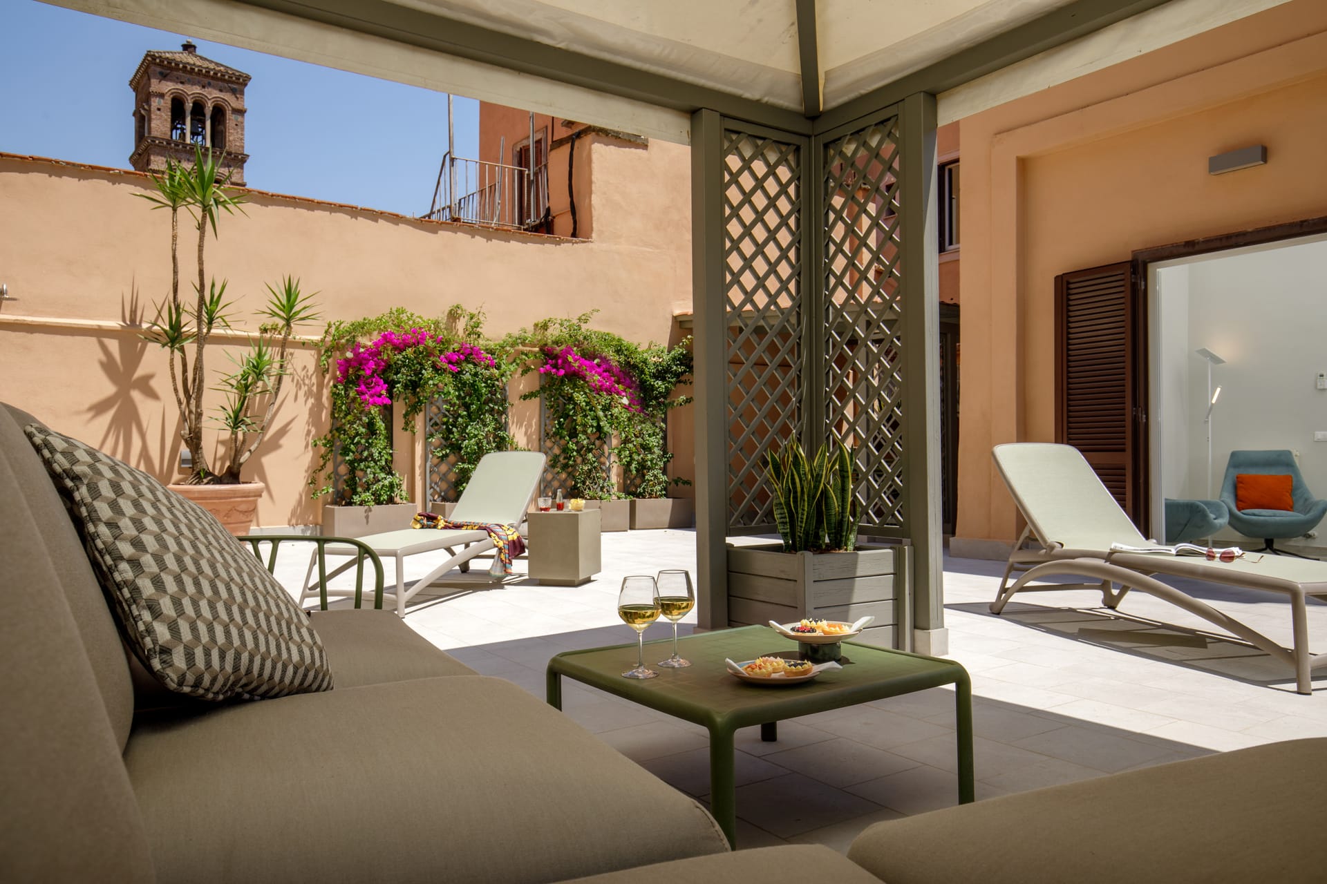 Luxury Apartment with Terrace - Aenea Superior Inn Rome Italy | Book Online