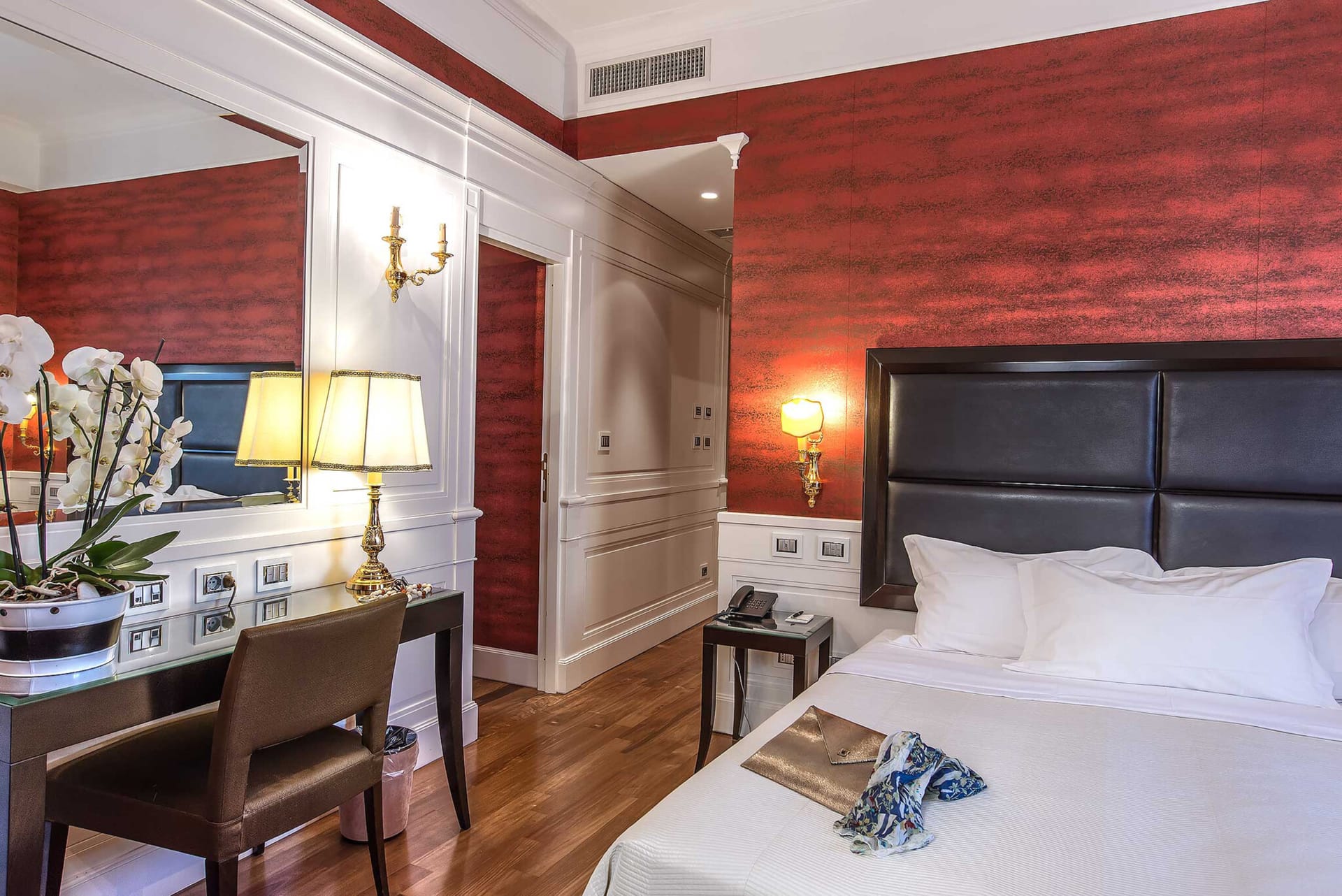 Superior Double Room - Albergo del Senato Rome Italy | Book Online