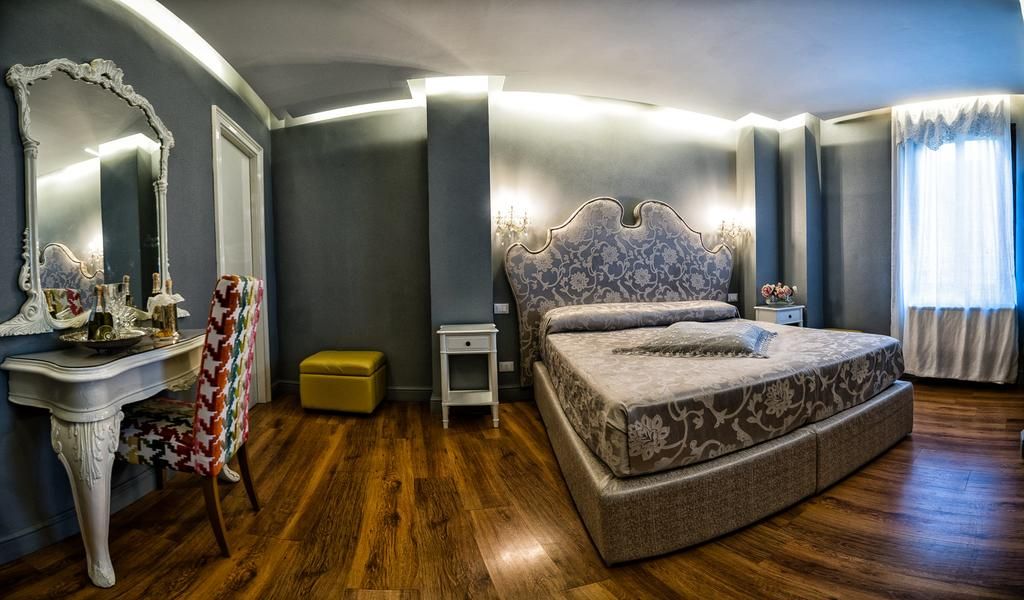 Antica Locanda Hotel Rome | Book Online