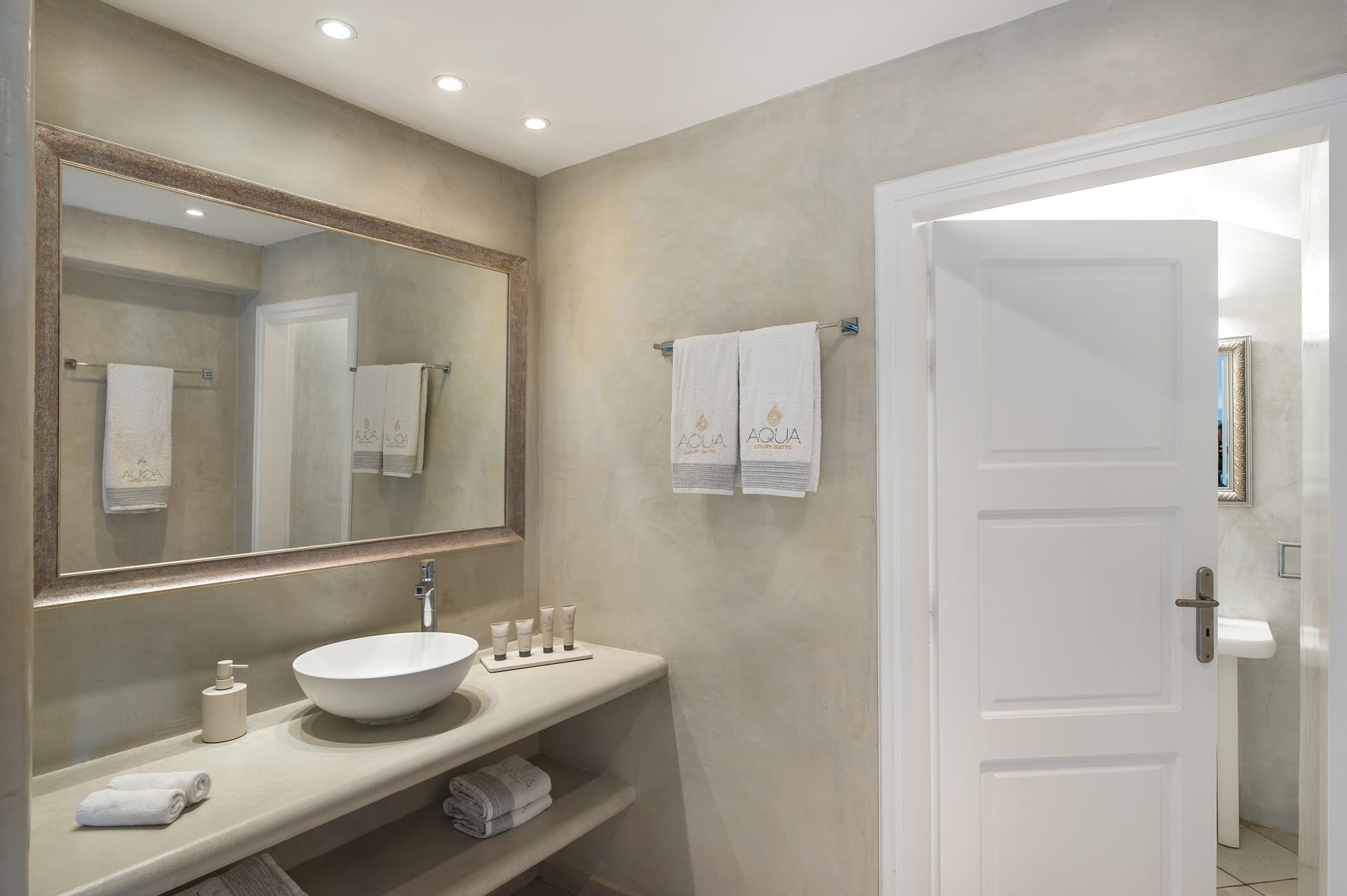 GRAND SUITE - Panoramic Caldera & Volcano Sea View - Private Terrace ...