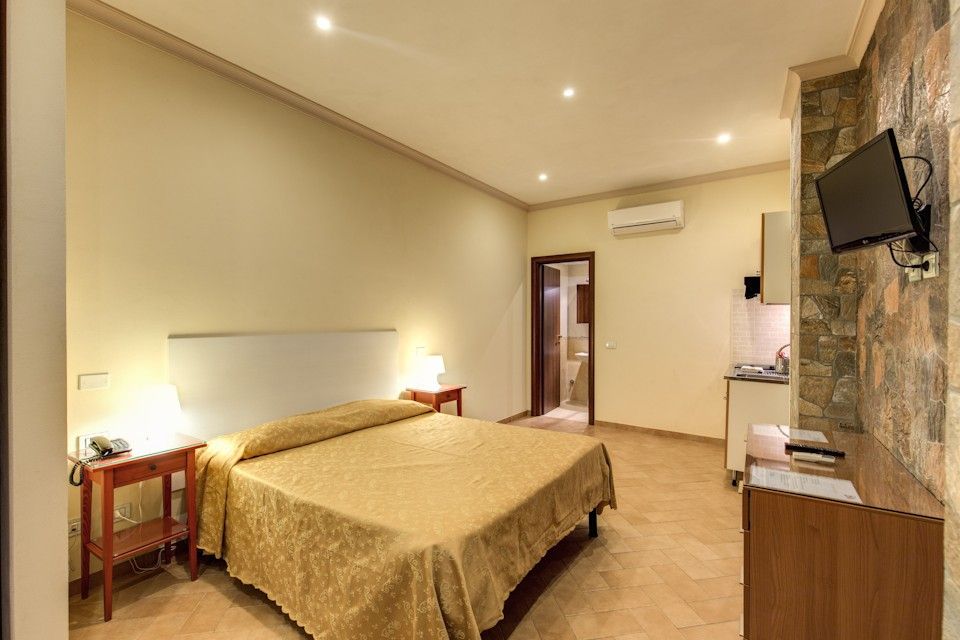 Studio Annex - Double Room - Artorius Hotel Rome | Book Online