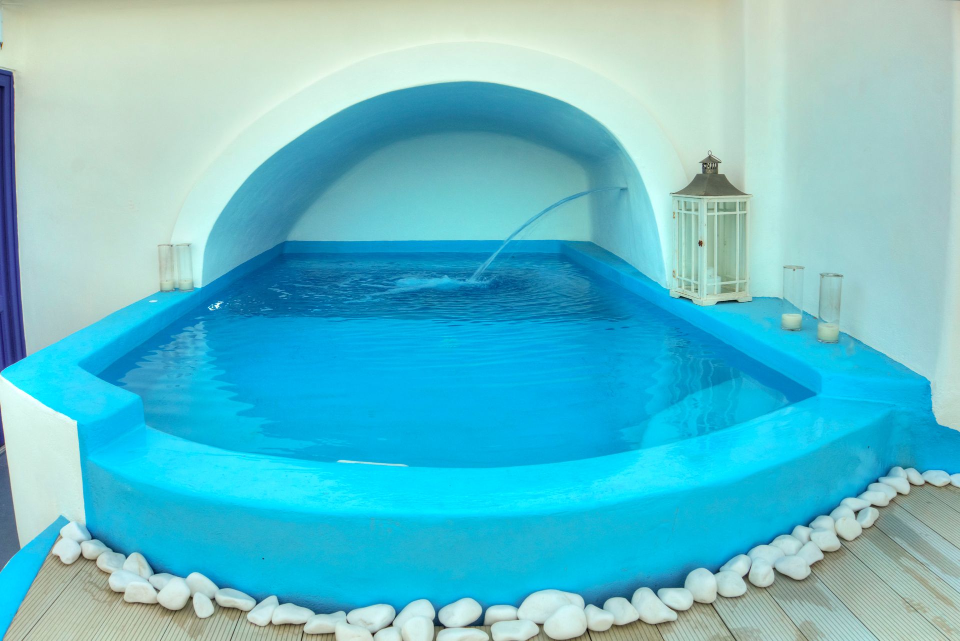 Cave Pool Suite with private cave pool indoor couples Jacuzzi and ...