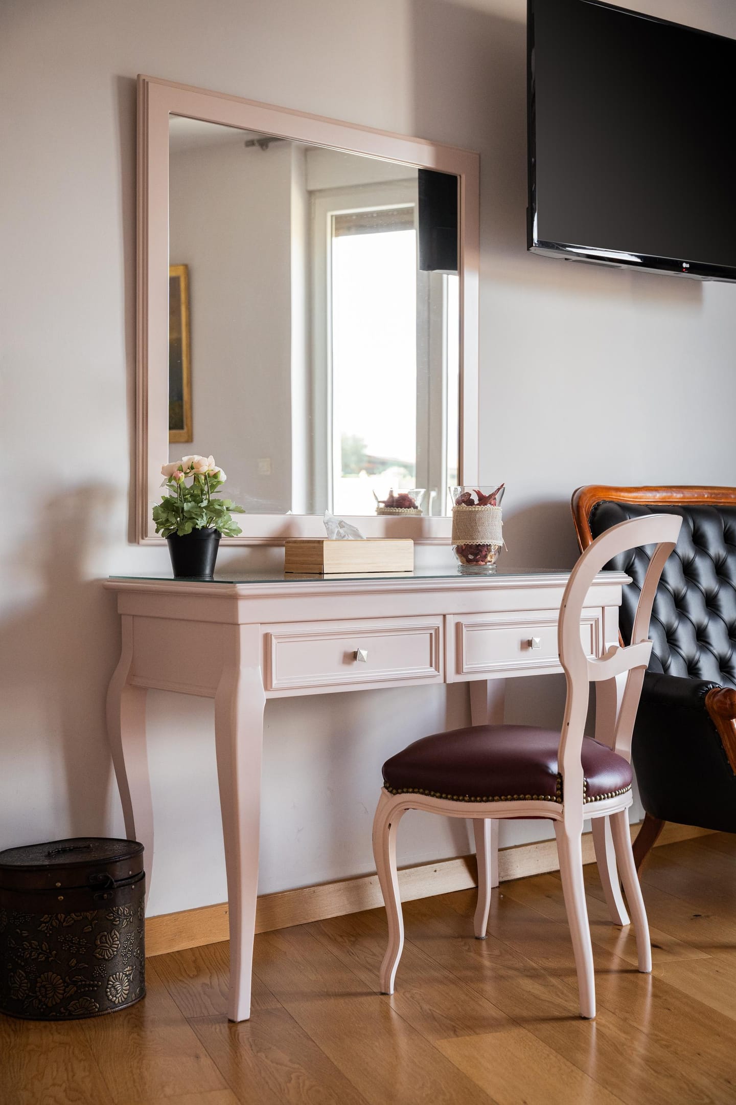 Acropolis Elegant Penthouse | Syggrou Av. 12.Athens. 11742 - Bill & John Apartments & Villas ...