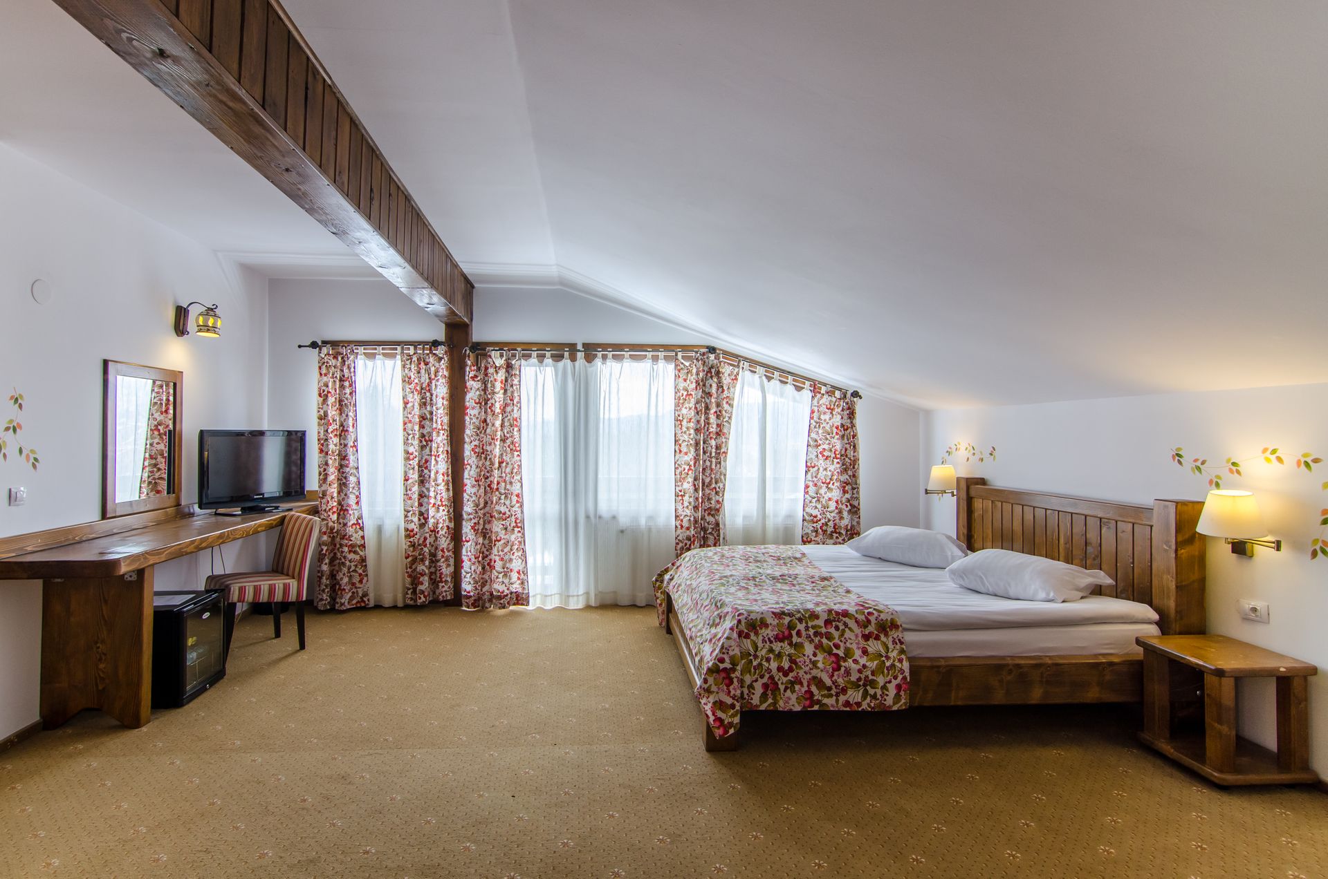 Fundata Resort - Hotel Bucegi | Suite - Cheile Gradistei Complex | Book ...