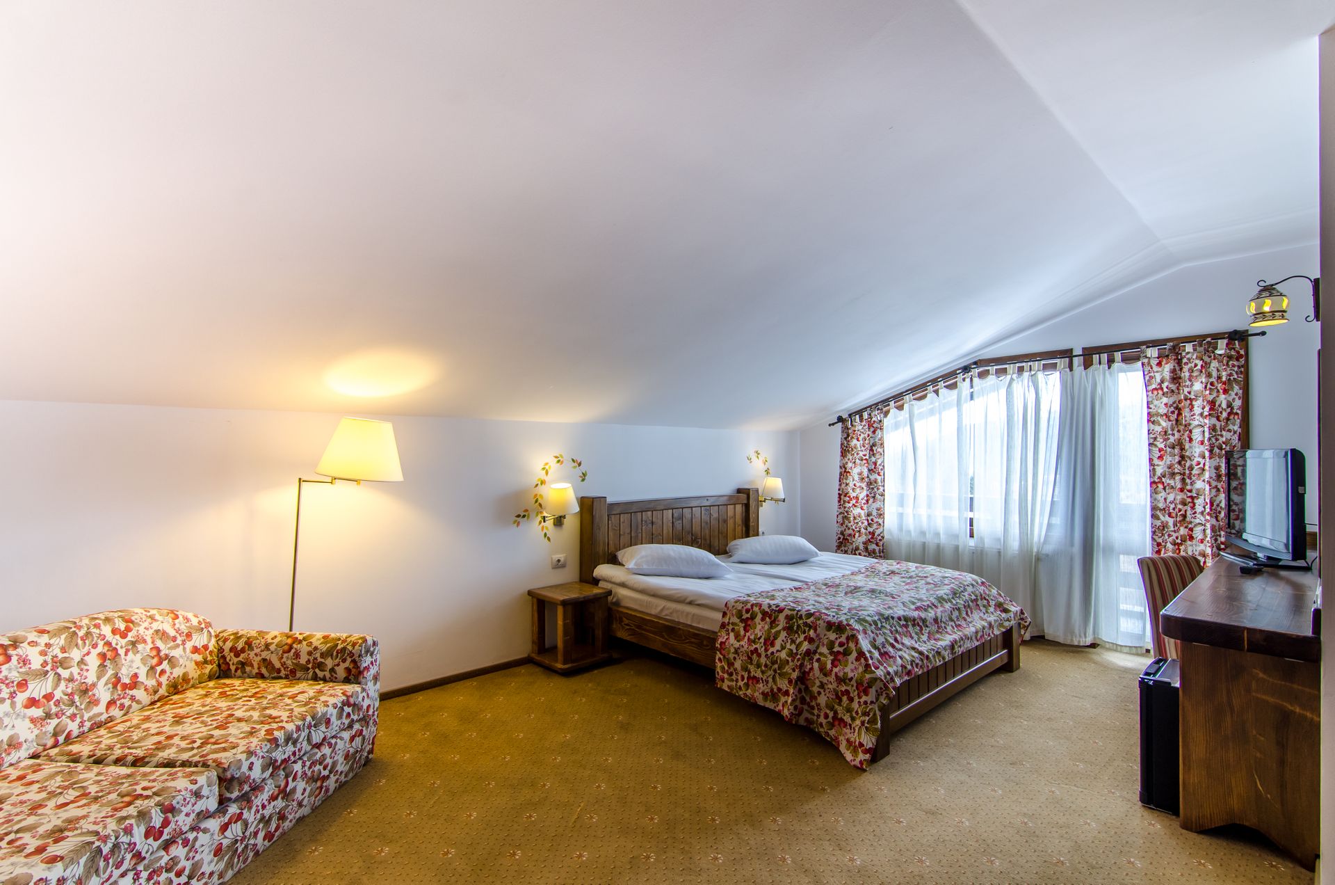 Fundata Resort - Hotel Bucegi | Suite - Cheile Gradistei Complex | Book ...