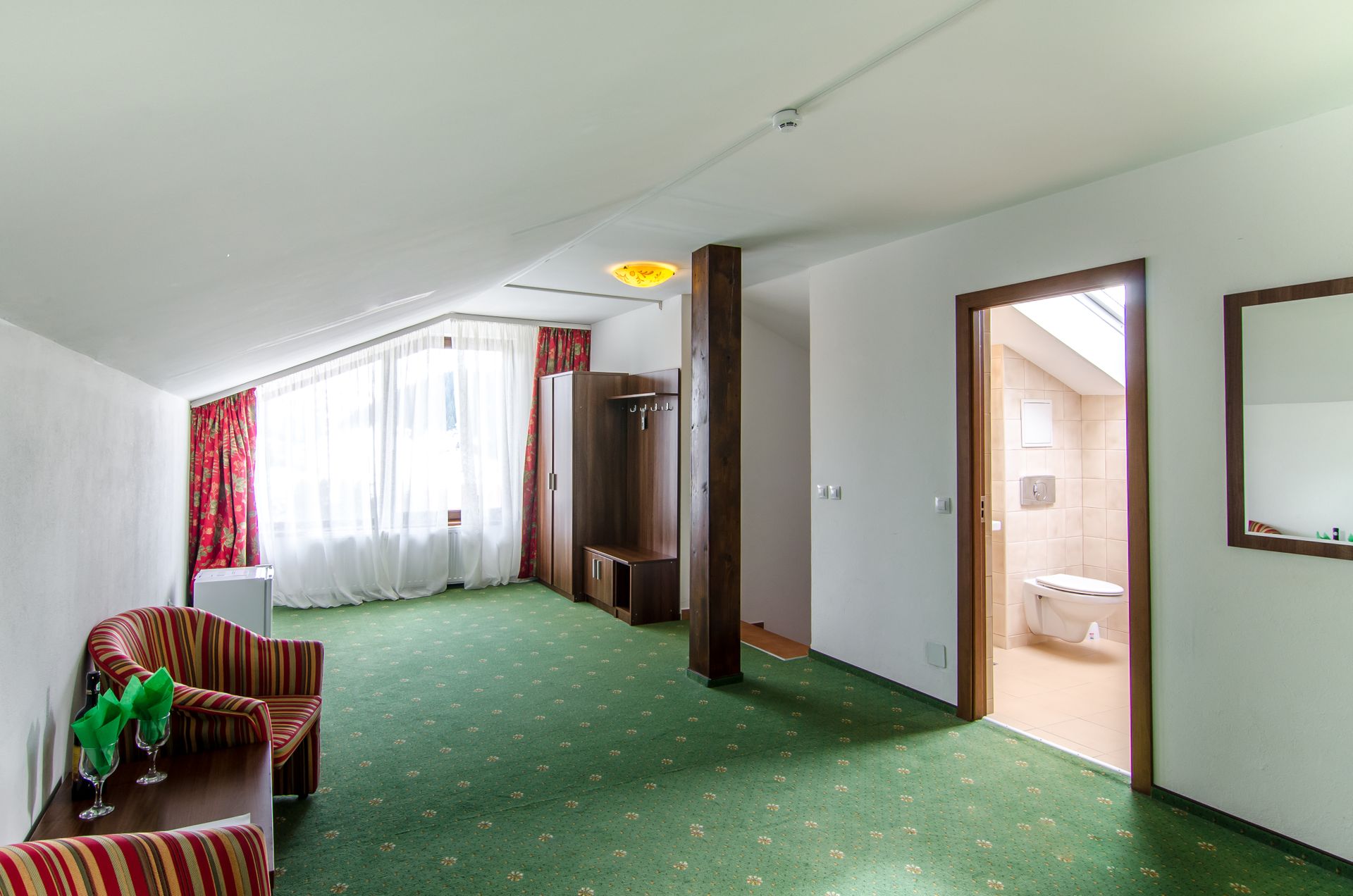 Fundata Resort - Hotel Piatra Craiului | Apartment - Cheile Gradistei ...