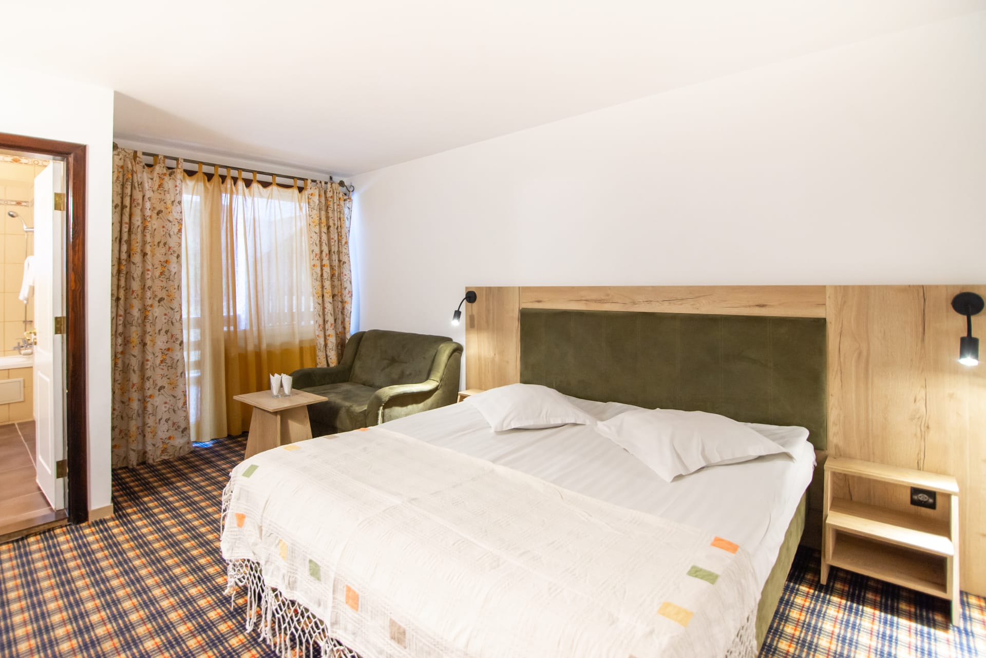 Moieciu Resort - Hotel Gradistea | Double Room - Cheile Gradistei ...