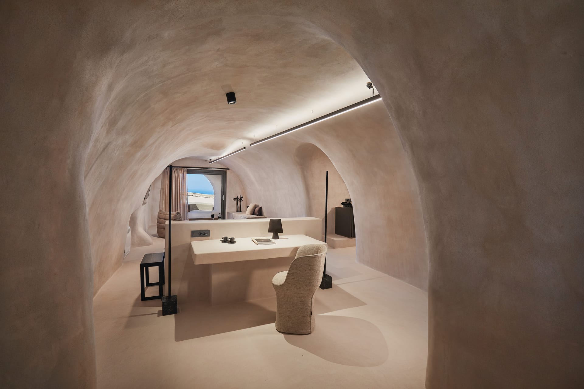 Cosmic Cave Suite with Outdoor Jacuzzi & Caldera View - Divine Cave ...