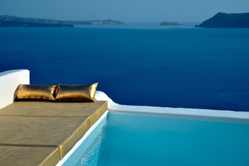 PAROS-Elegant Suite with outdoor Plunge Pool & Caldera View - Ducato di ...