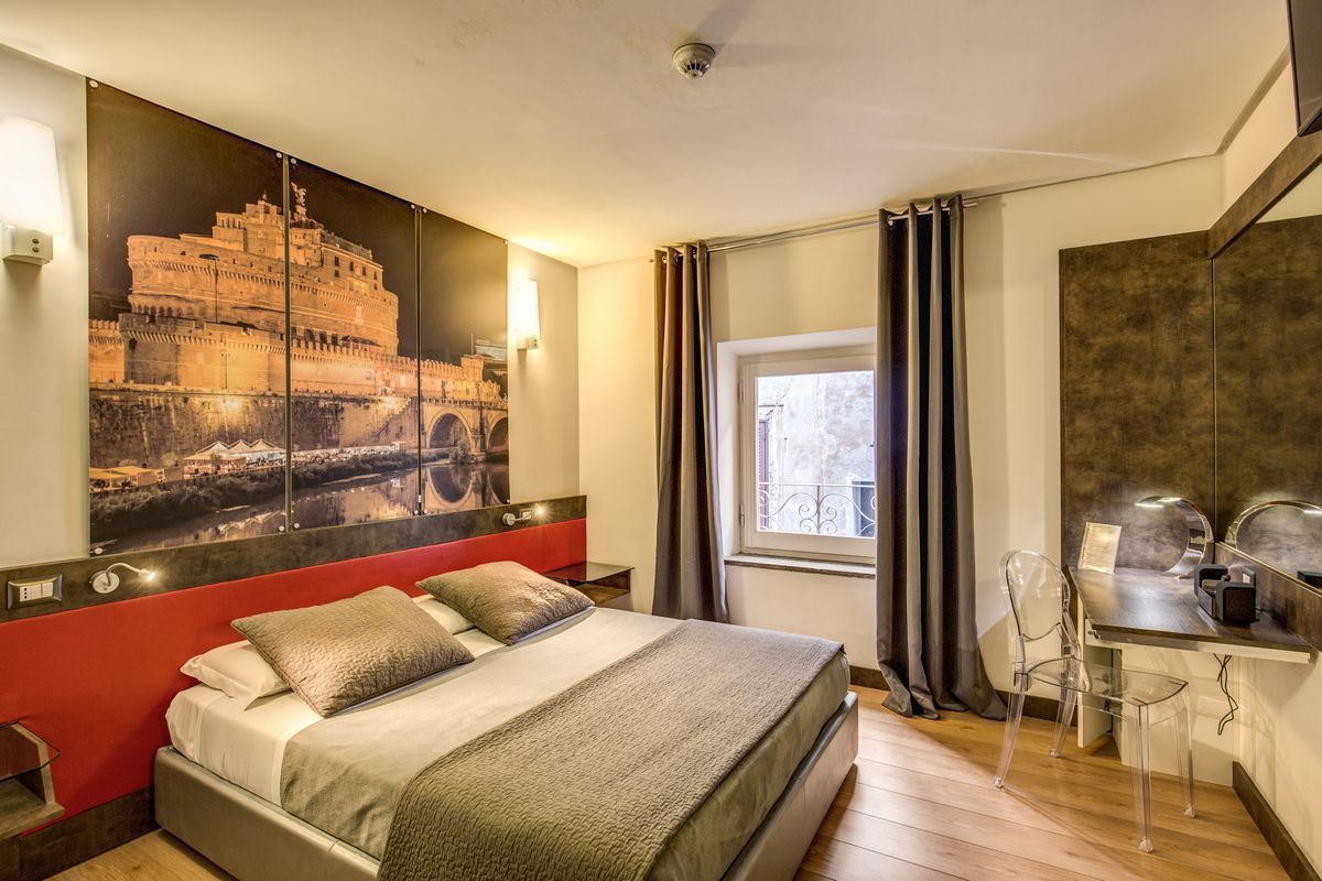 Suite Deluxe - HiSuiteRome Hotel, Rome, Italy | Book online