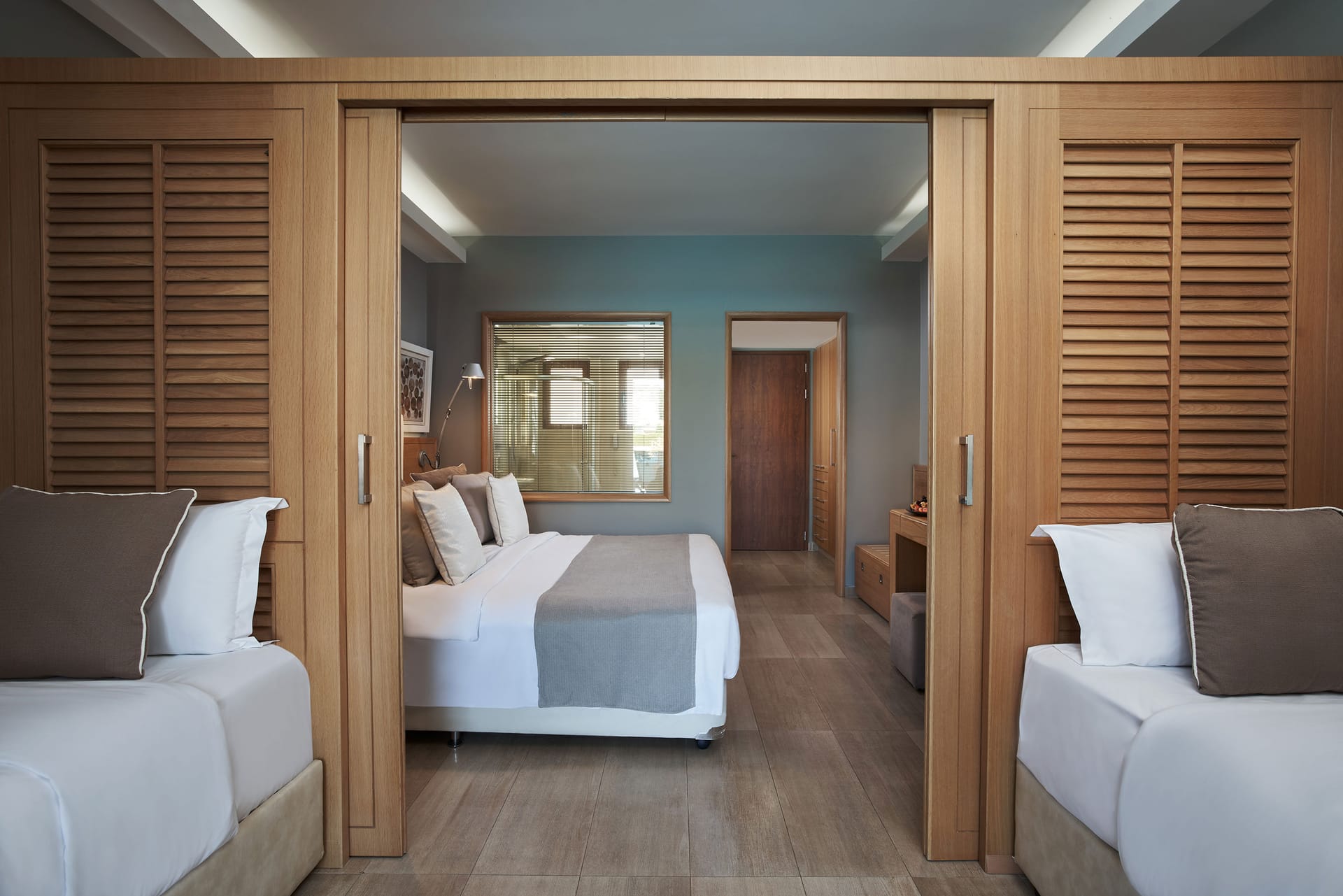 Family Room Sliding Door Swim up Pool View (Deluxe Area) - Atlantica ...