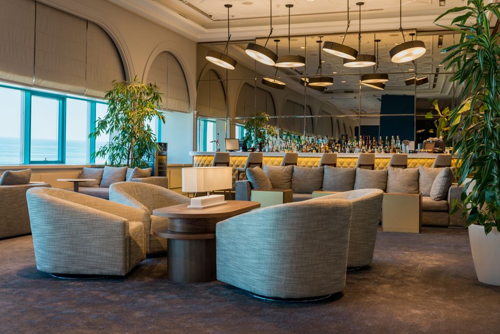 Executive Room with Balcony and Executive Lounge Access - Free Parking ...