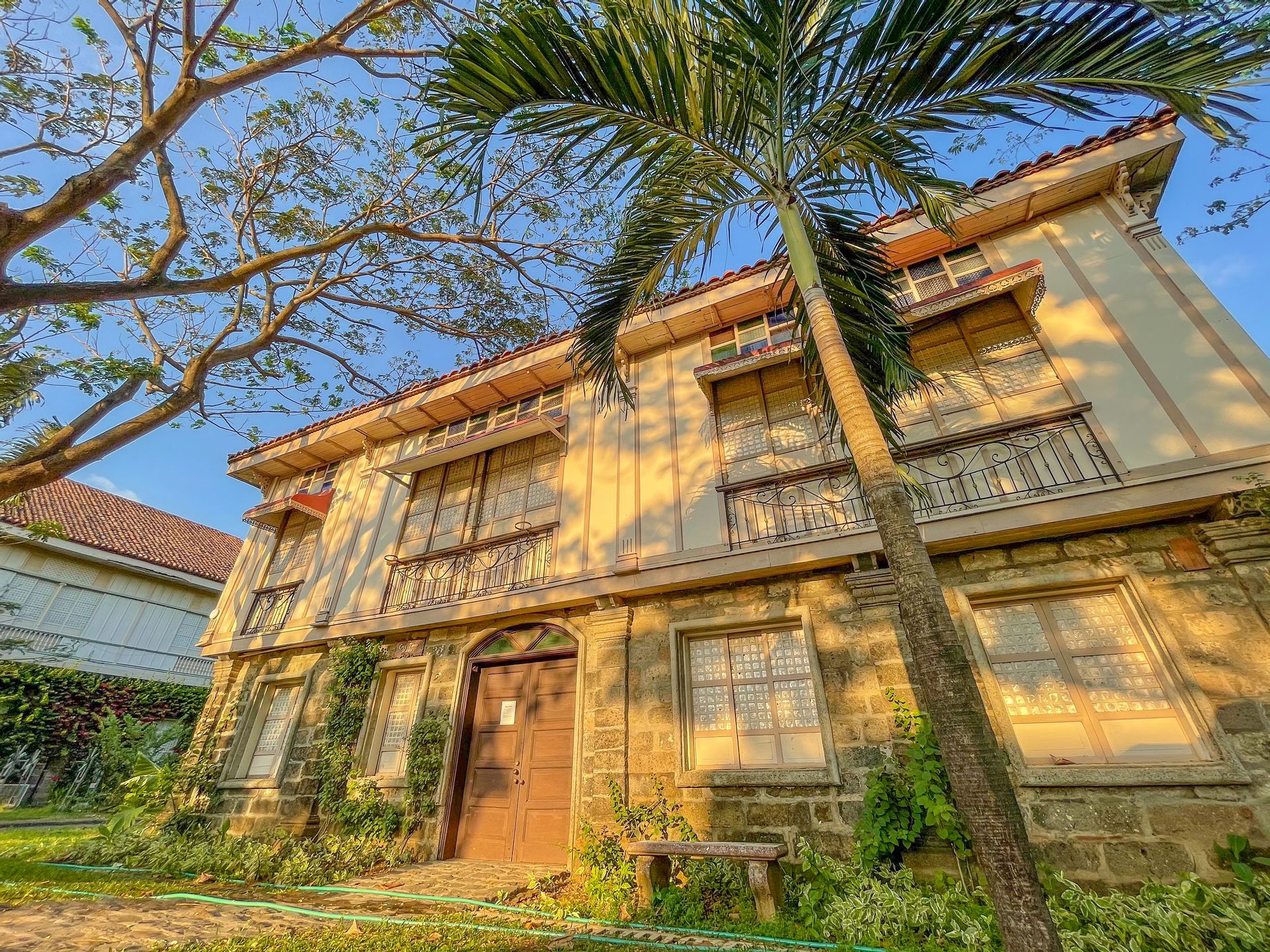 Casa Tondo - Las Casas Filipinas de Acuzar - Book Online
