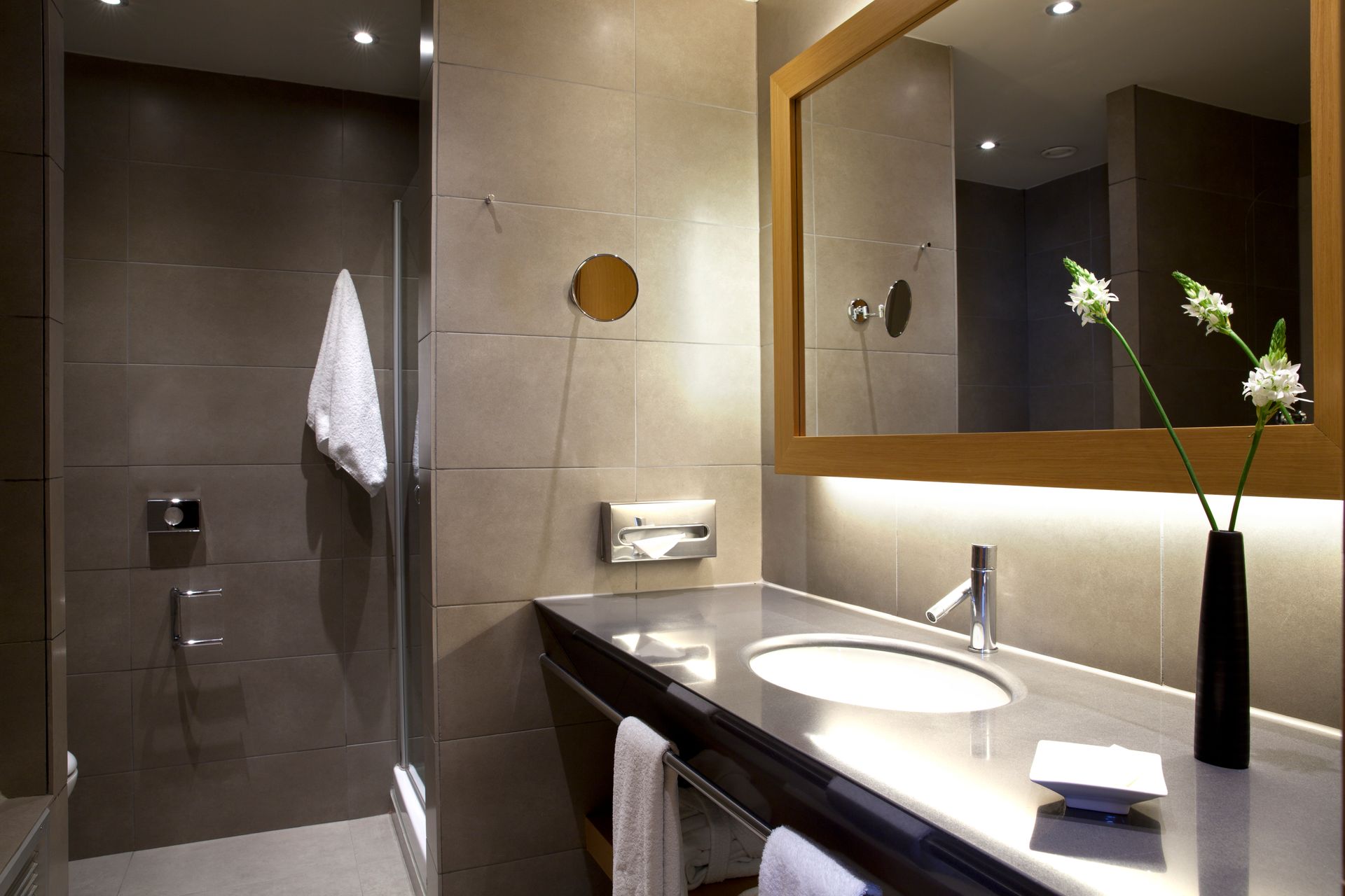 Lazart Suite - Lazart Hotel Trademark Collection By Wyndham in ...