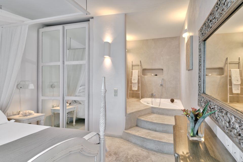 Ocean View Grand Terrace Suite Jacuzzi (500 sq.ft / 45m2) - Lilly ...