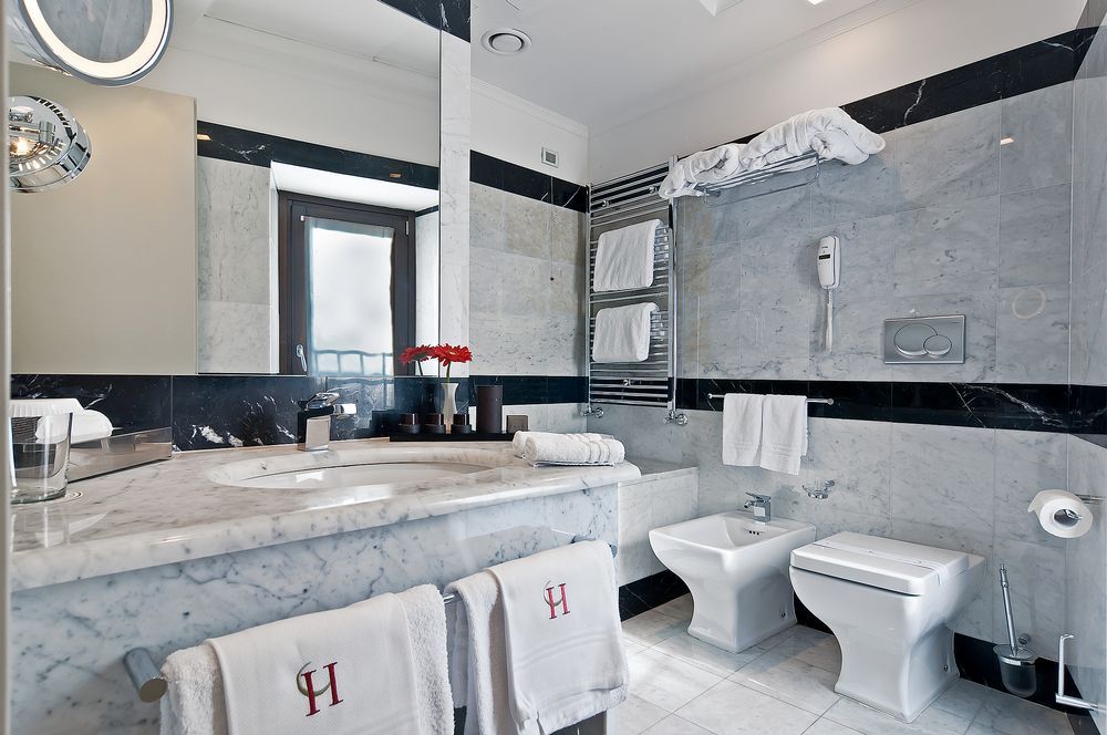 Lunetta Hotel Rome | Book Online