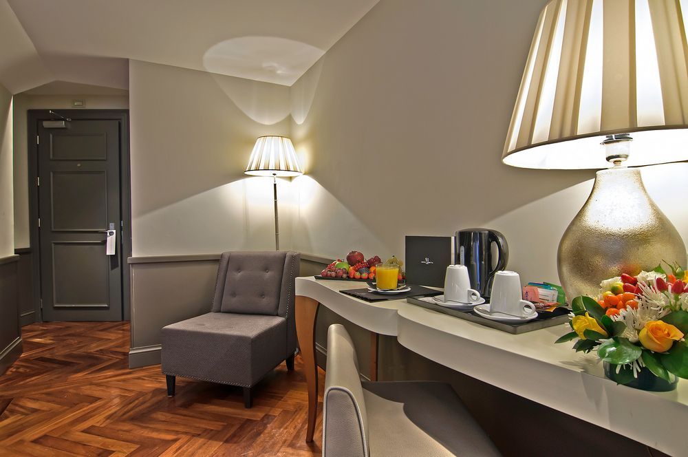 Lunetta Hotel Rome | Book Online