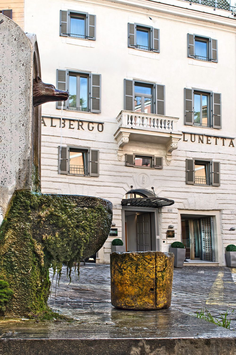 Lunetta Hotel Rome | Book Online