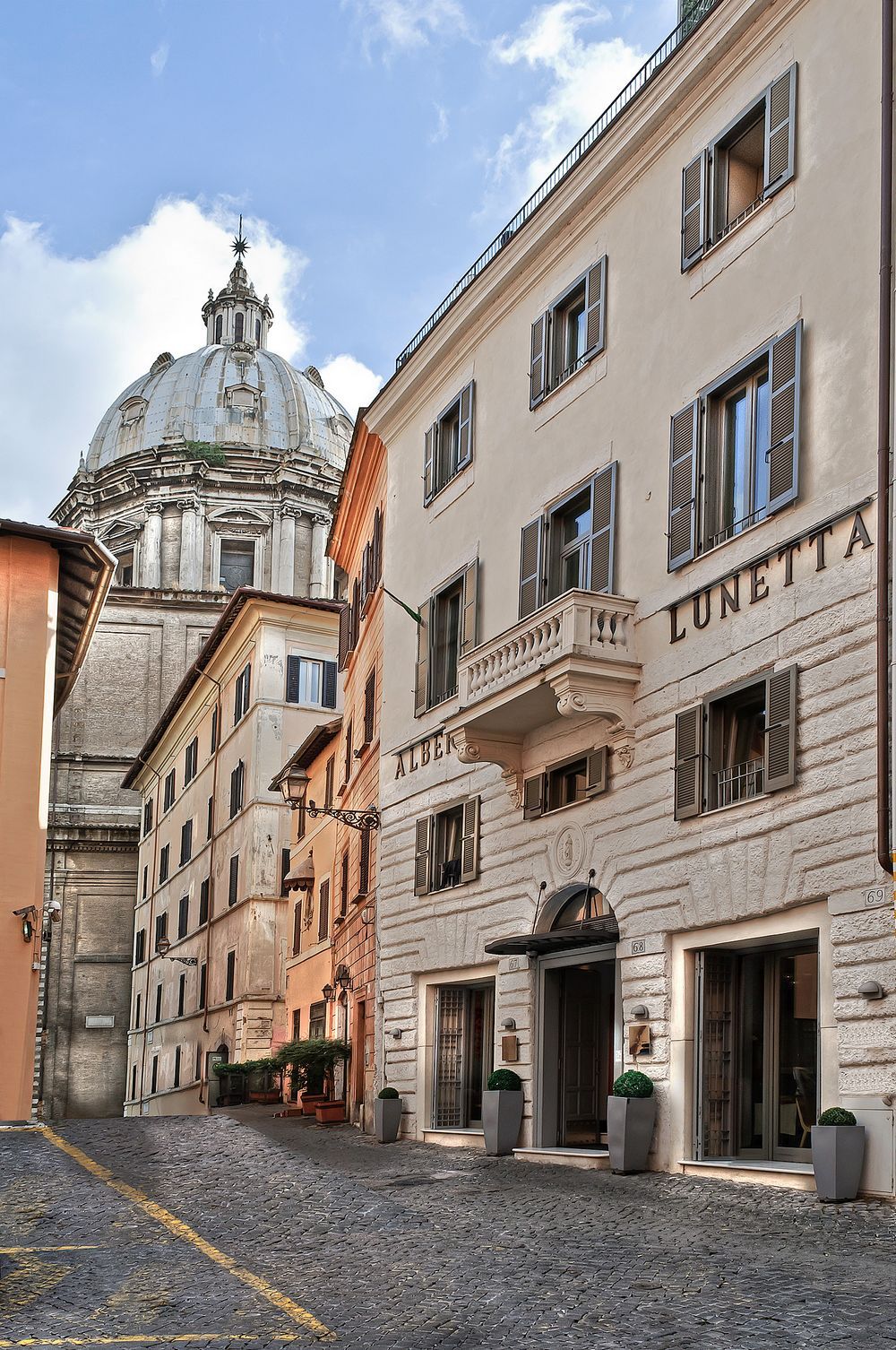 Lunetta Hotel Rome | Book Online