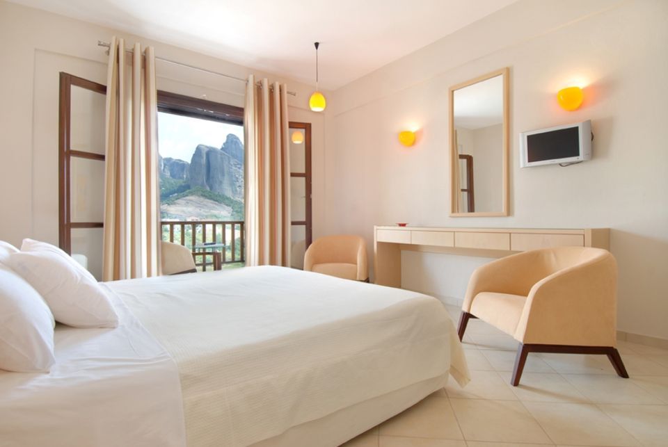 Double Room With Meteora View - Meteora Hotel in Kalambaka (Kalampaka ...