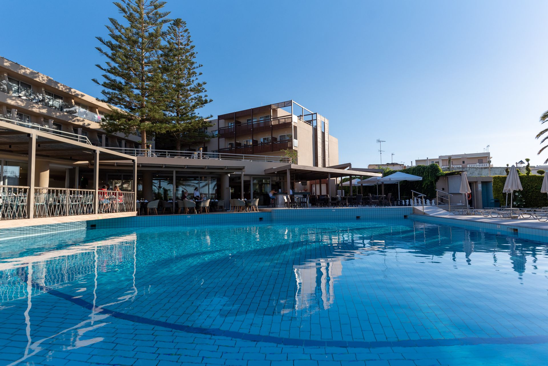 Minos Hotel Rethymno, Rethymnon, Crete, Greece | by Antelope Travel
