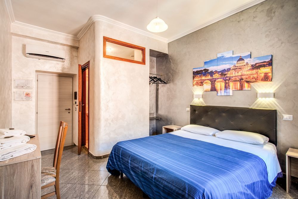 Planet Hotel Rome ! Book Online