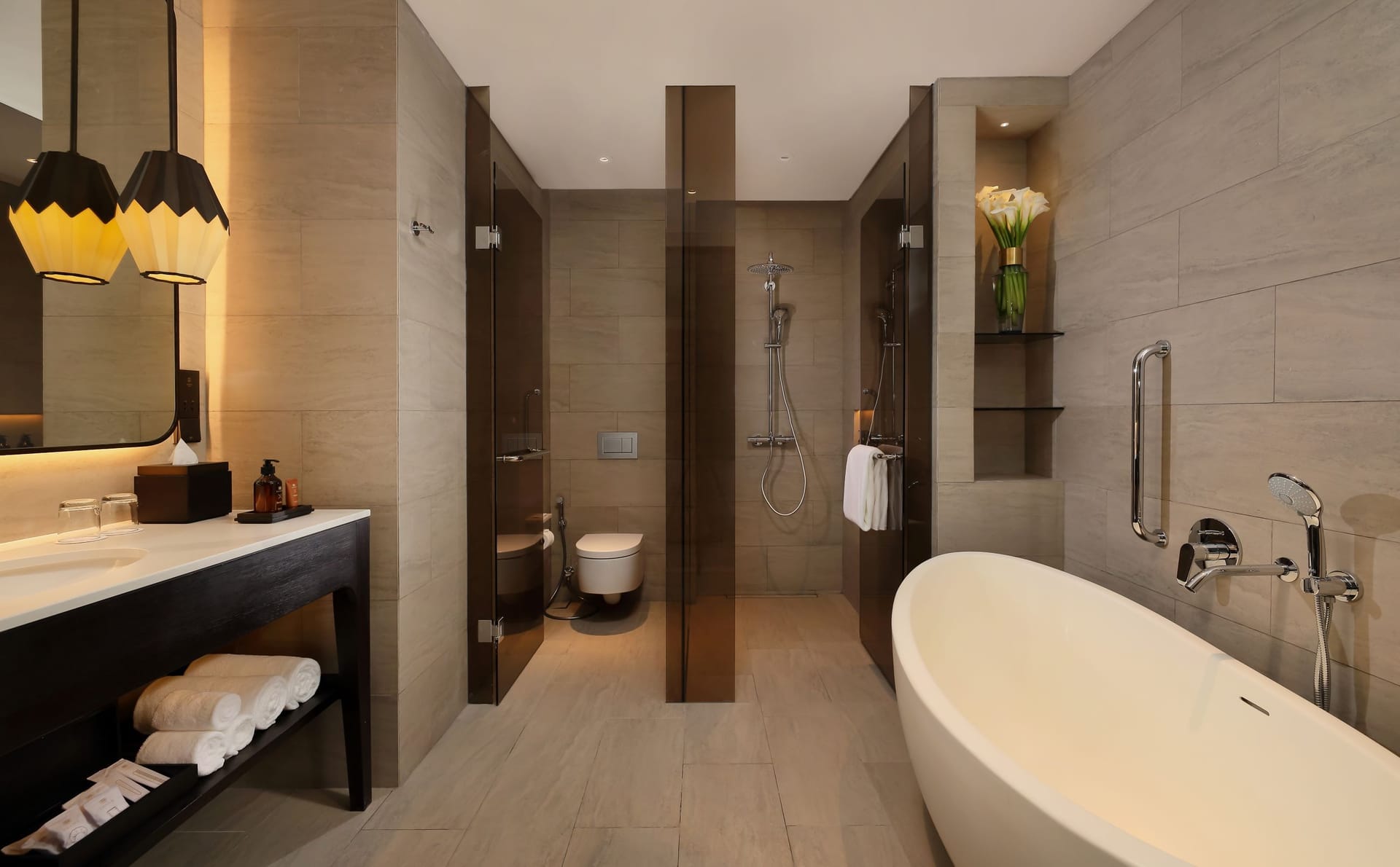 Grand Deluxe Club - Padma Hotel Semarang, Semarang, Indonesia | Book Online