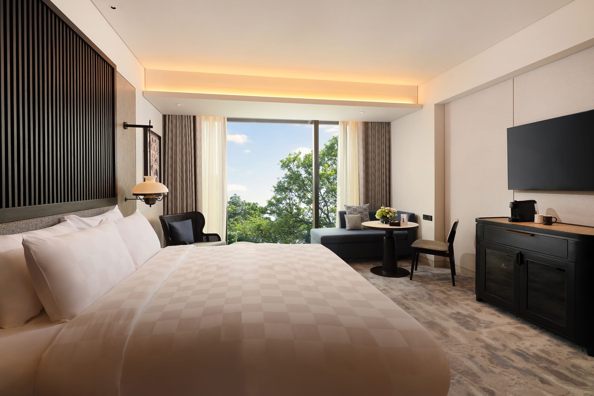 Grand Deluxe Club - Padma Hotel Semarang, Semarang, Indonesia | Book Online