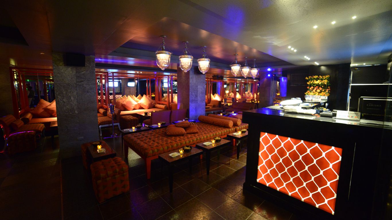 Sulo Riviera - Book Online