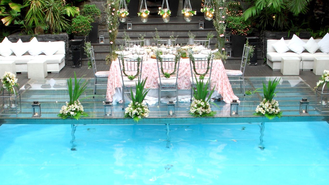 Sulo Riviera - Book Online