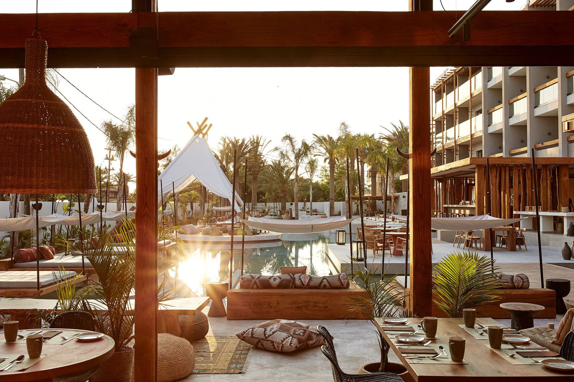 The Syntopia, Greece | Book Online