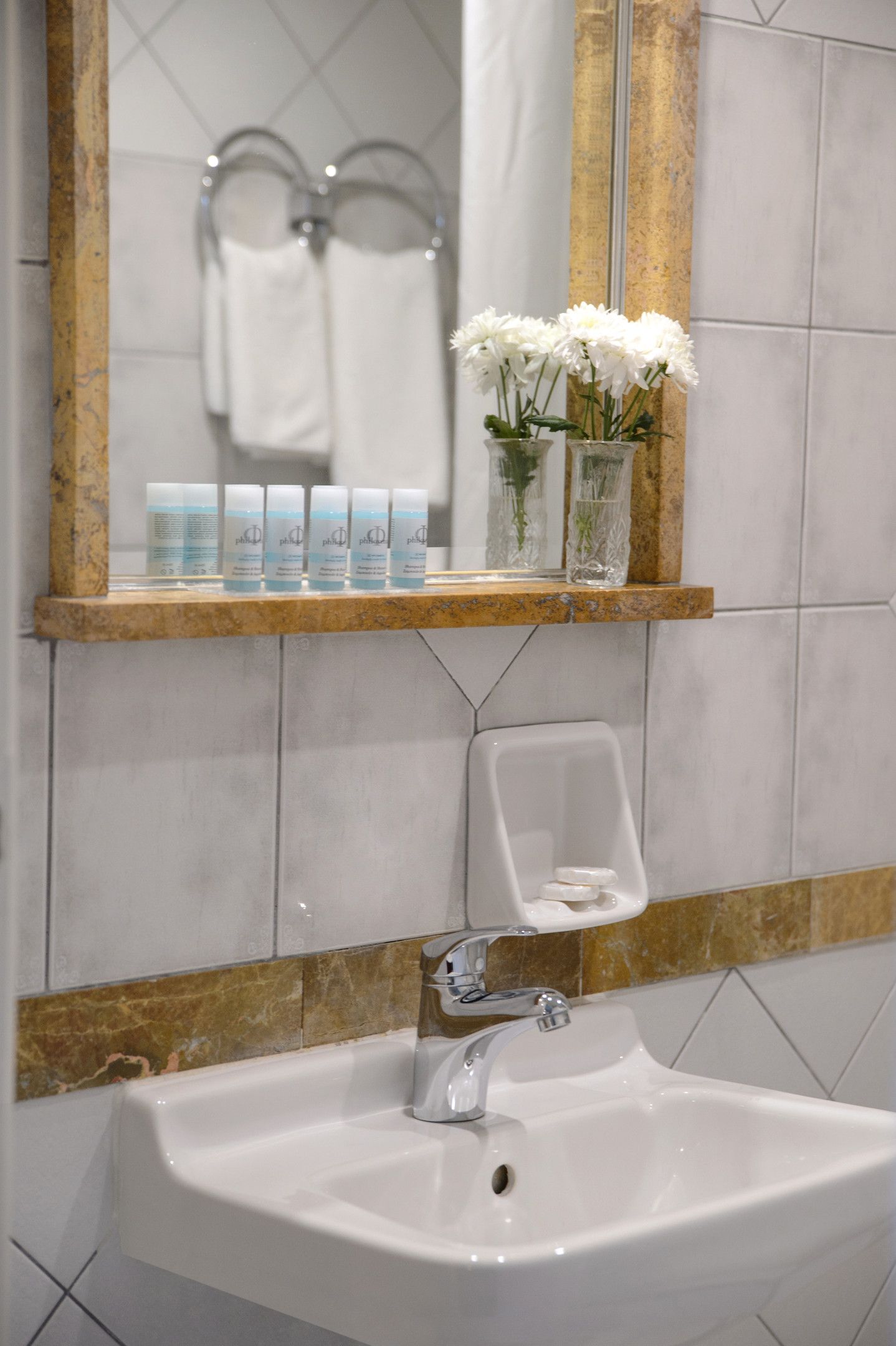 Victory Inn Hotel, Athens, Greece | Book Online