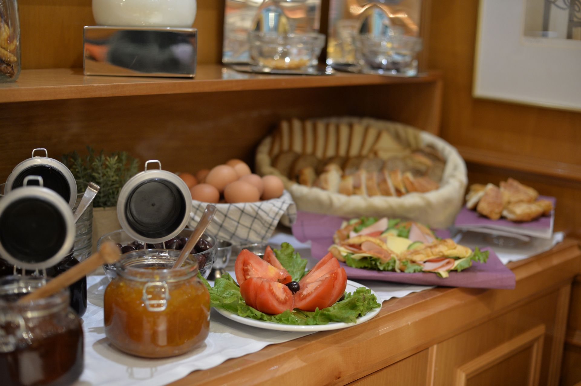 Victory Inn Hotel, Athens, Greece | Book Online