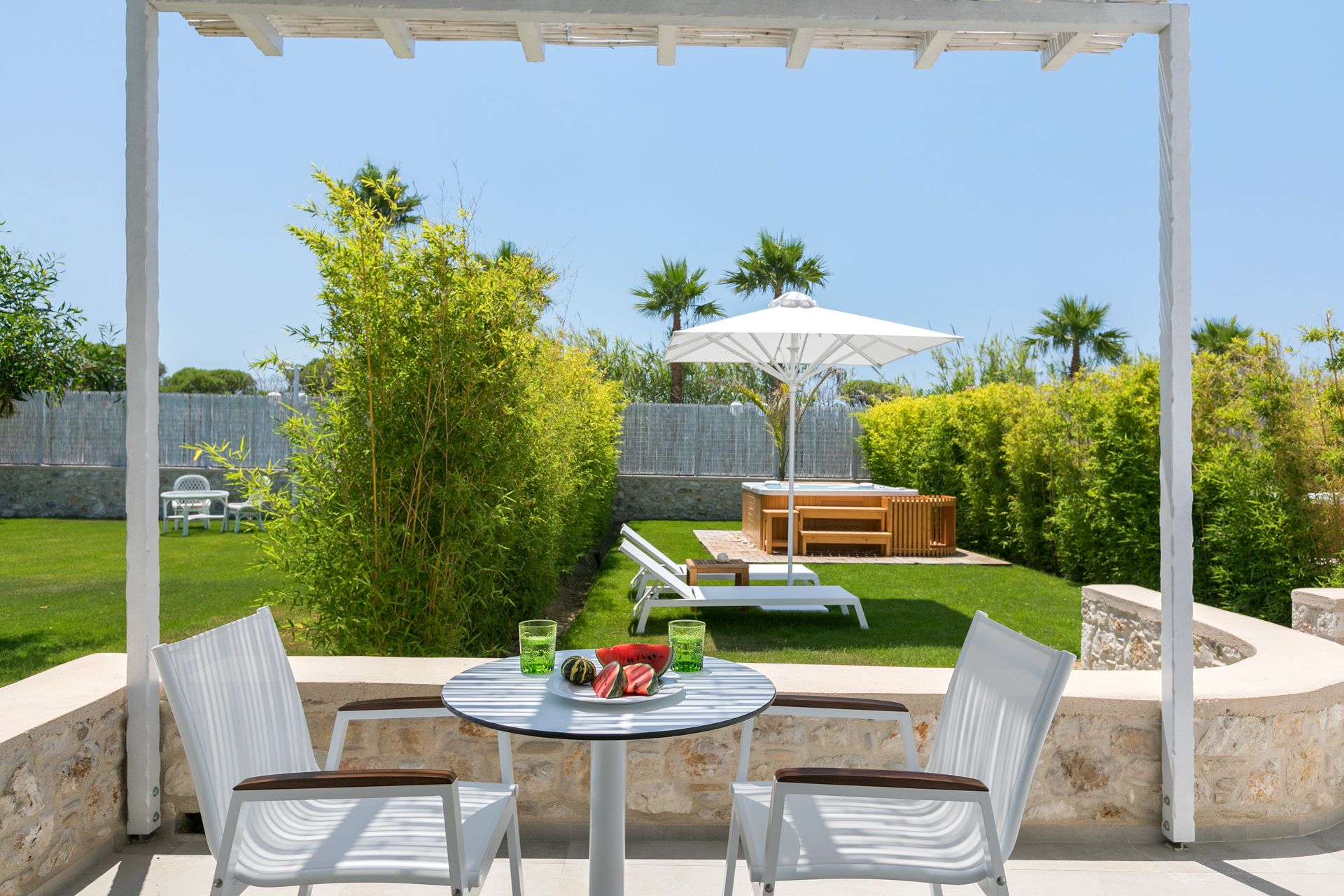 Perla Suite with Jacuzzi [Symi] - Kos White Pearls Luxury Suites ...