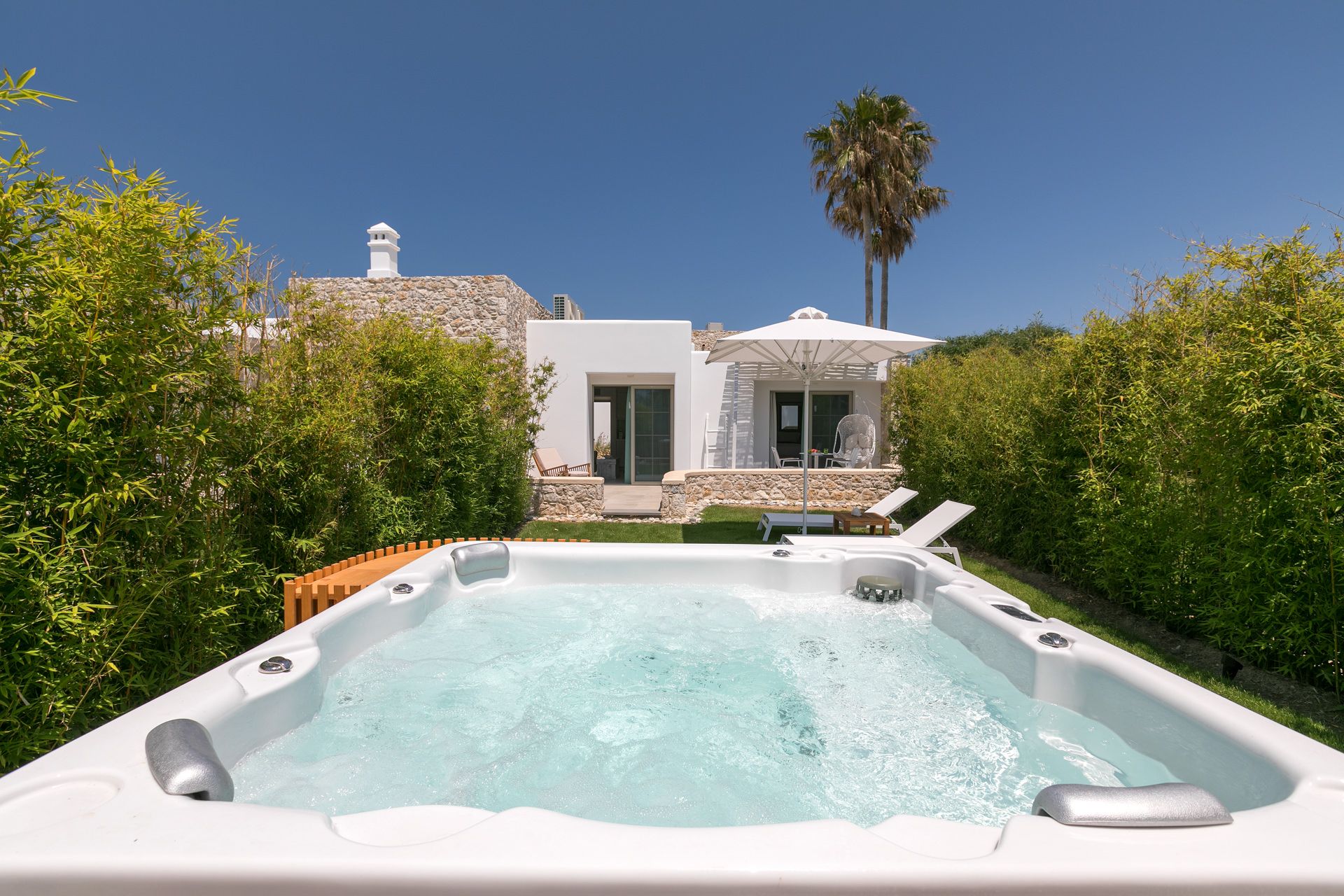 Perla Suite with Jacuzzi [Symi] - Kos White Pearls Luxury Suites ...