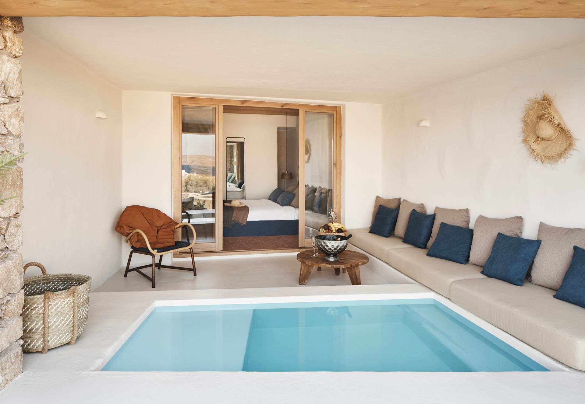 Signature Suite Plunge Pool with Sea View - The Wild by Interni Mykonos ...