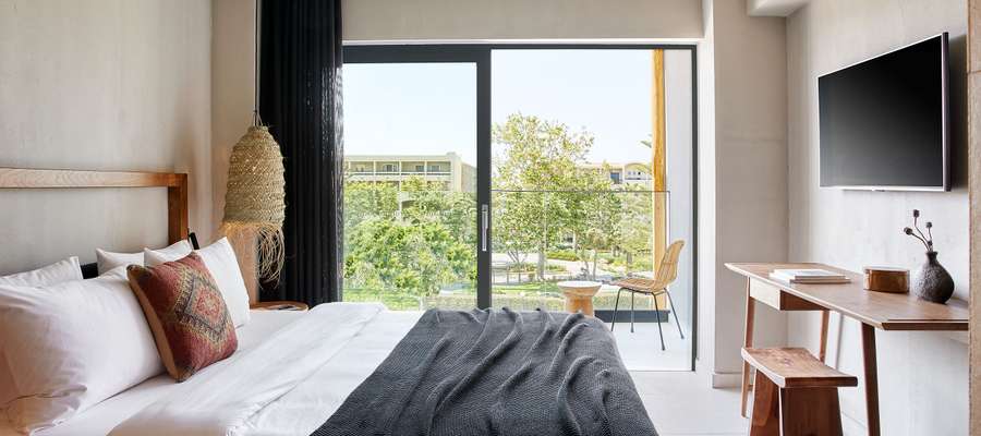 The Syntopia, Greece | Book Online